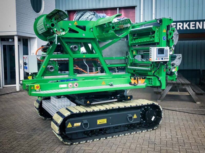 Mobile gutter former - AMT Group